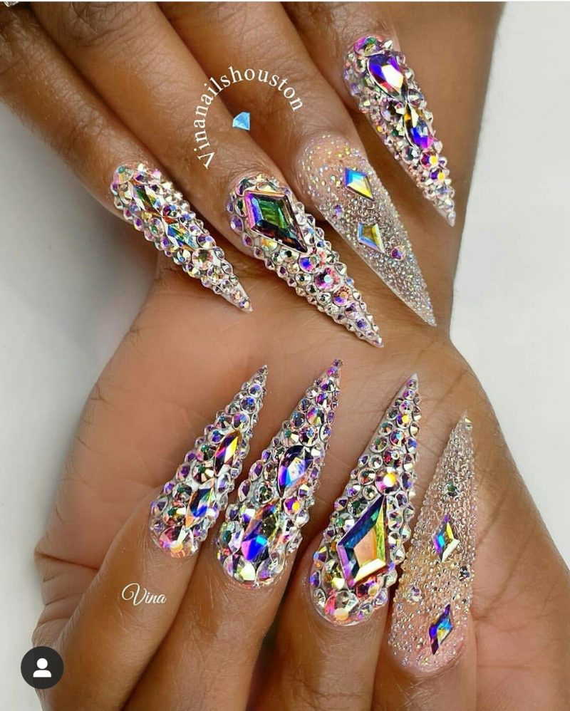 30+ Wondrous Winter Nail Design Ideas For 2020 - The Glossychic