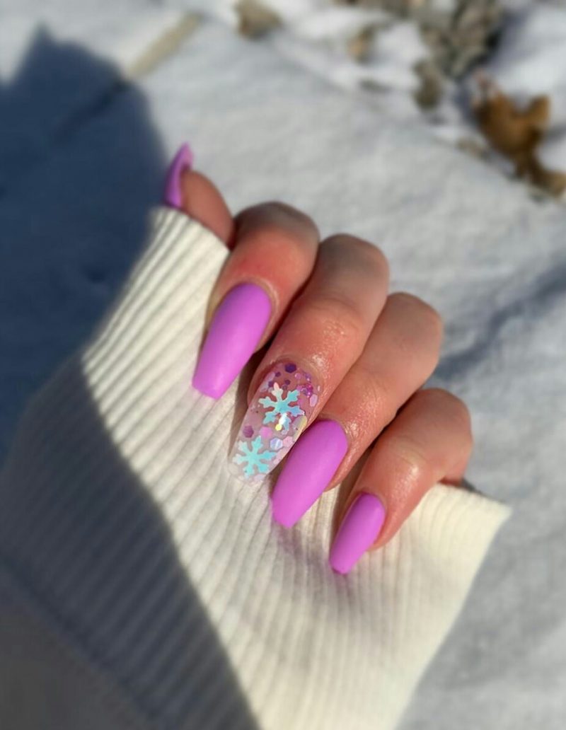 30+ Wondrous Winter Nail Design Ideas For 2020 - The Glossychic