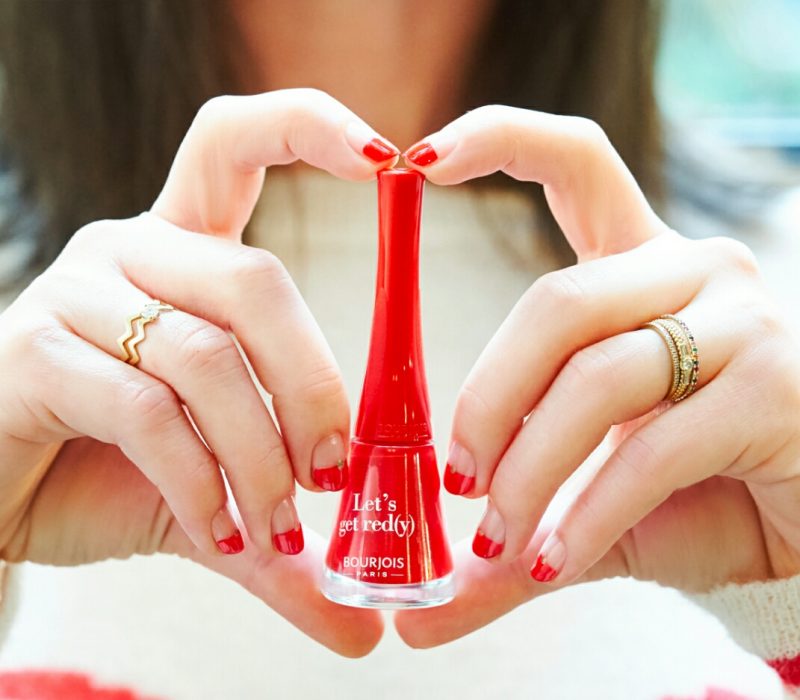 70+ Smashing Red Nail Designs That Are Perfect For February 2020 - The ...