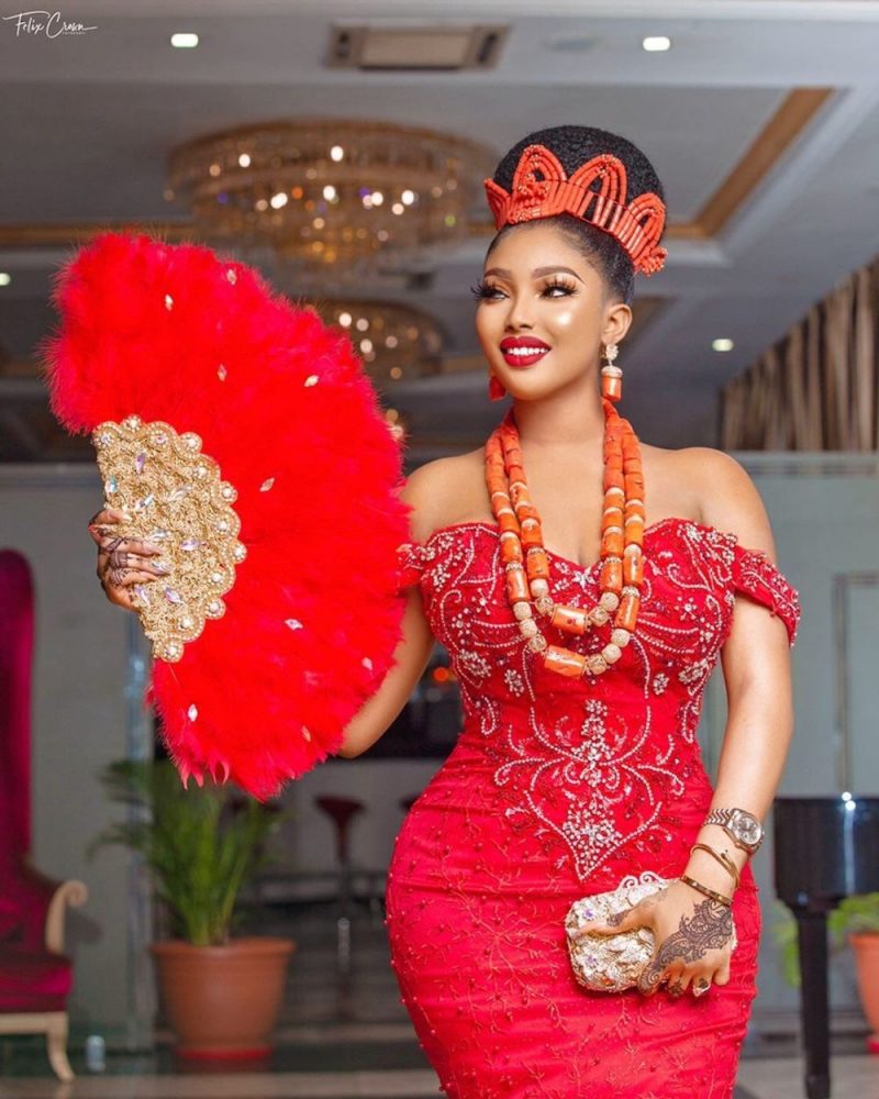 11 Elegant Red Evening Dresses - The Glossychic