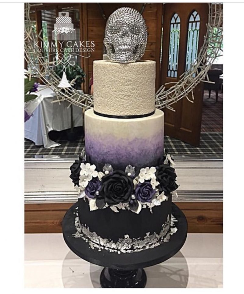 20+ Elegant Black Wedding Cake Designs - The Glossychic