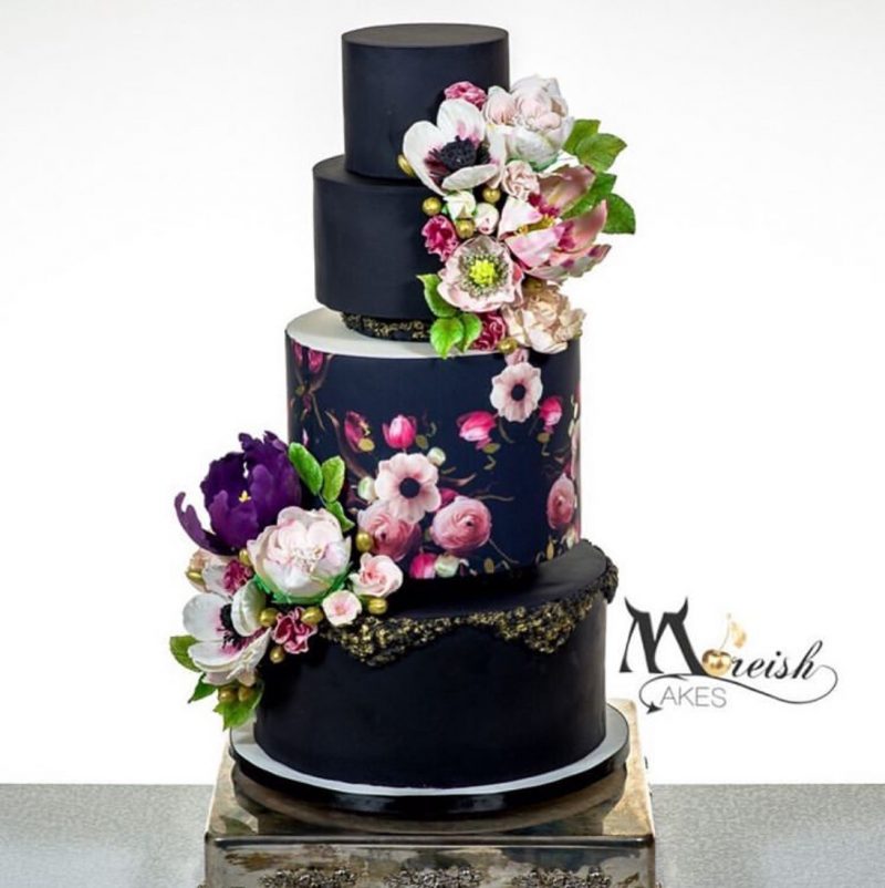 20+ Elegant Black Wedding Cake Designs - The Glossychic