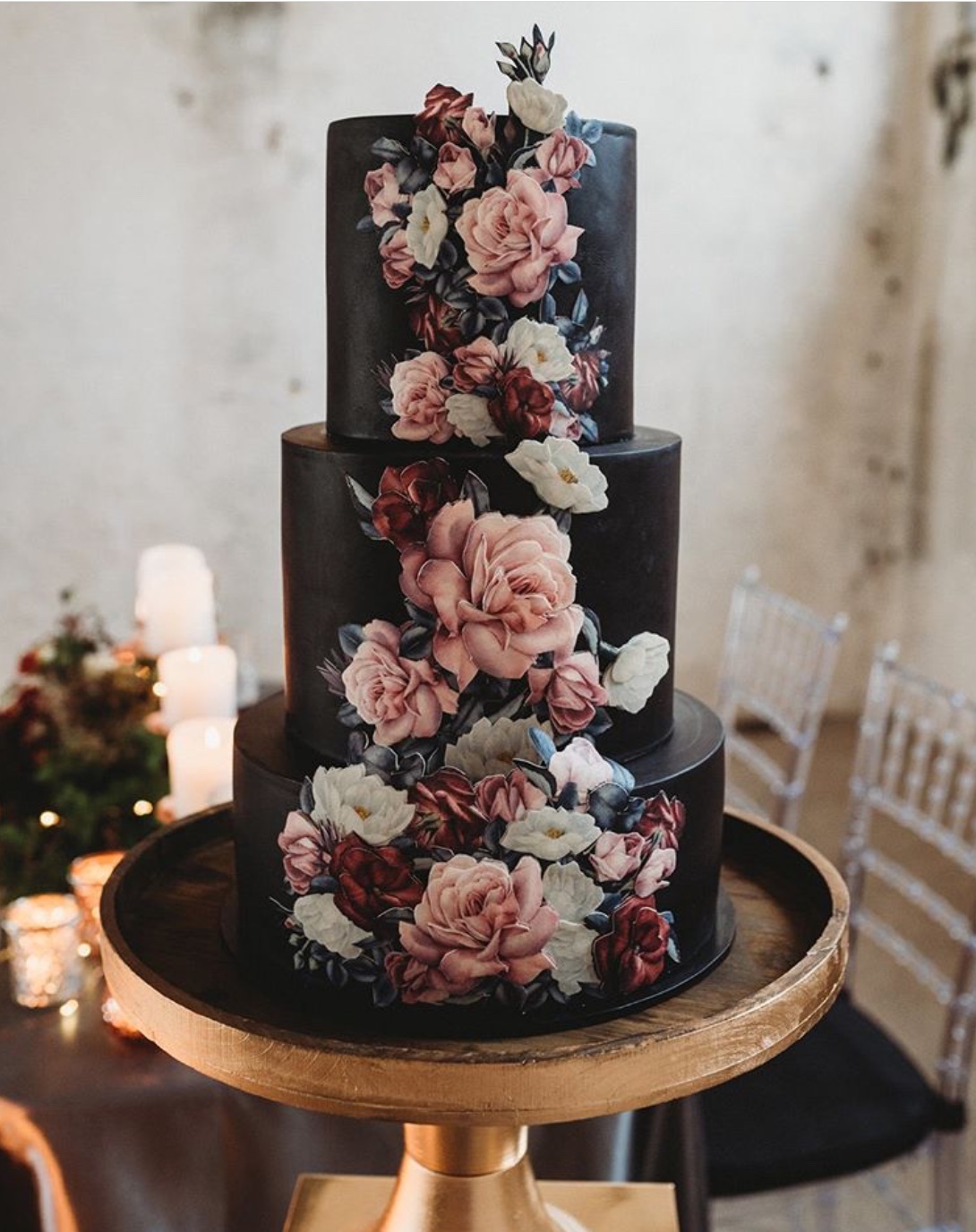 20+ Elegant Black Wedding Cake Designs - The Glossychic