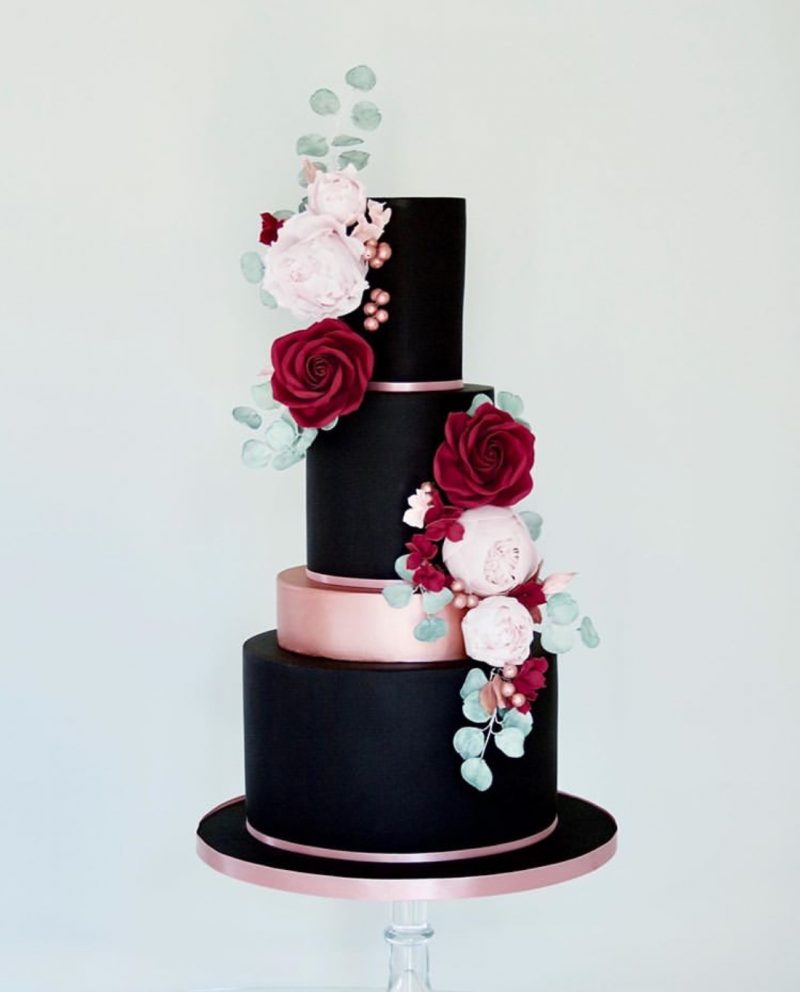 20+ Elegant Black Wedding Cake Designs - The Glossychic