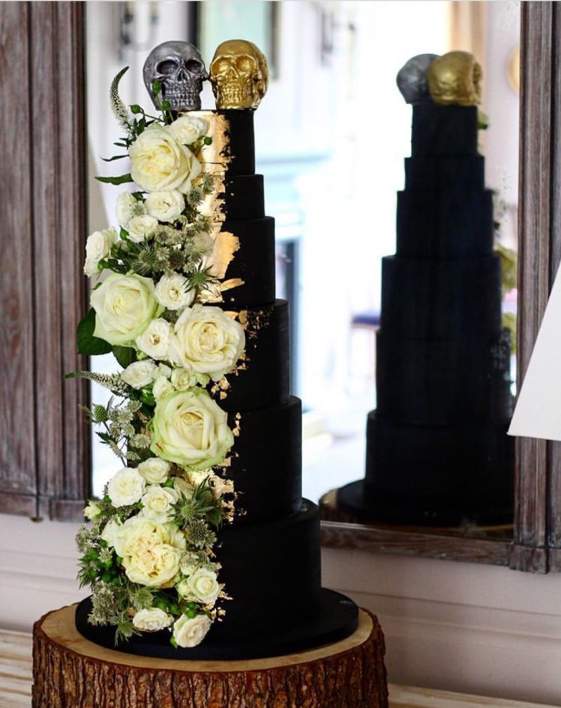 20+ Elegant Black Wedding Cake Designs - The Glossychic