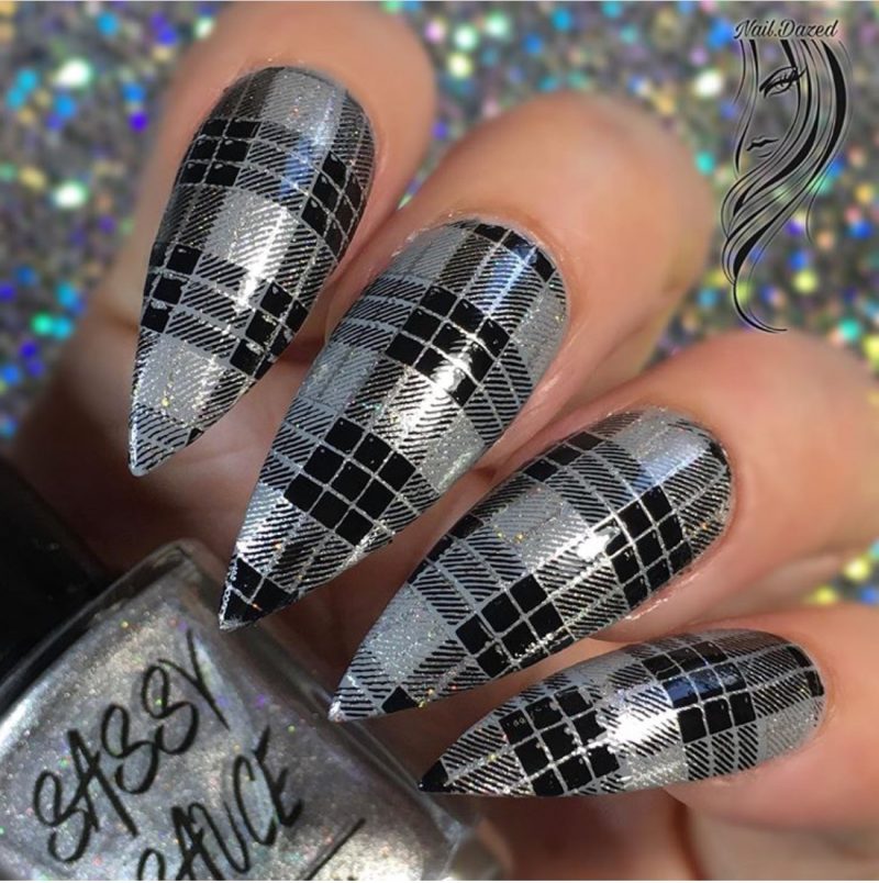 50+ Pretty Plaid Nails You'll Love - The Glossychic