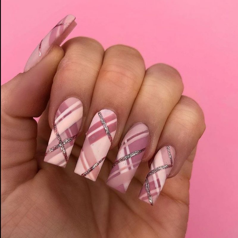 50+ Pretty Plaid Nails You'll Love - The Glossychic