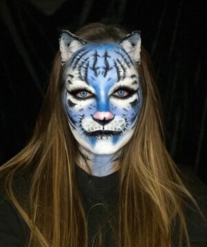 28 Fierce Tiger Makeup For Halloween - The Glossychic