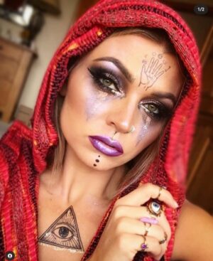 21 Flawless Gypsy Makeup For Halloween - The Glossychic