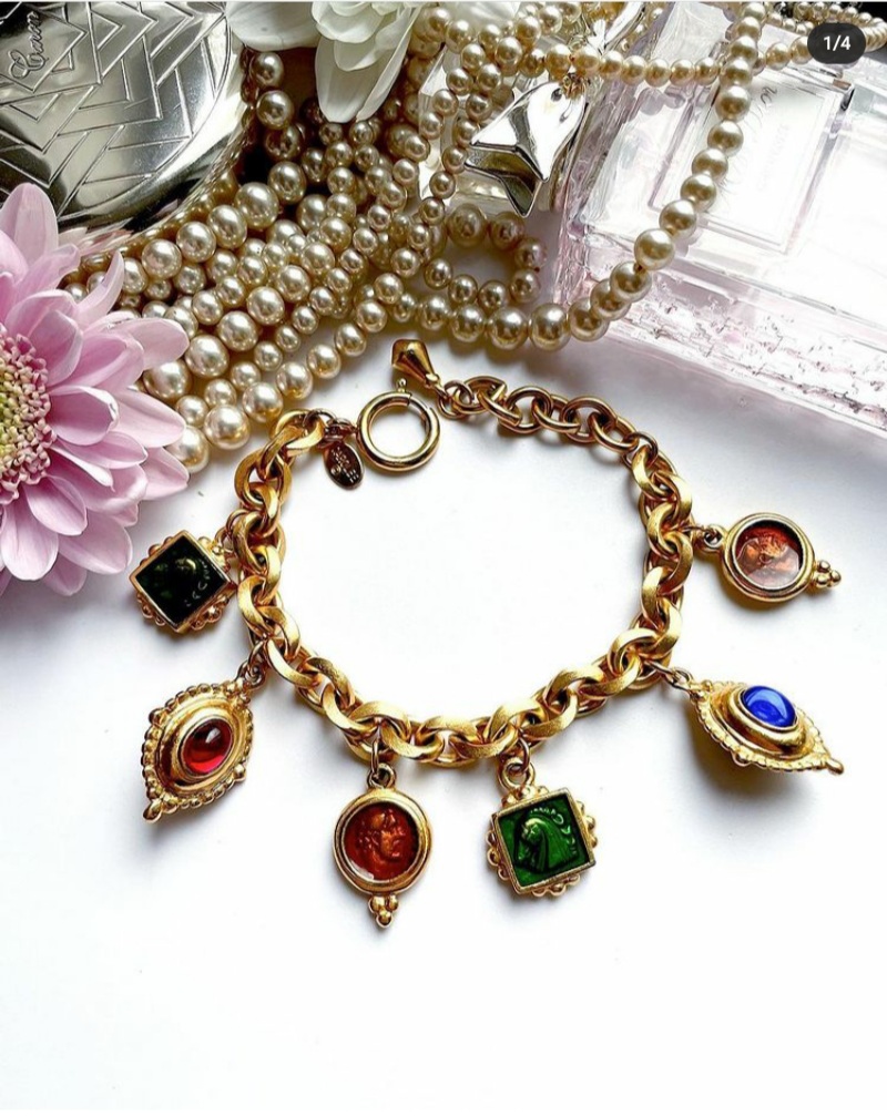 Elegant Vintage Jewelries To Have - The Glossychic