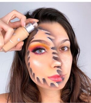 28 Epic Half-Face Makeup Ideas For Halloween 2021 - The Glossychic